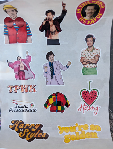 HARRY STYLES ULTIMATE FANPACK (MAGAZINE, STICKERS, POSTERS, ART CARDS ...